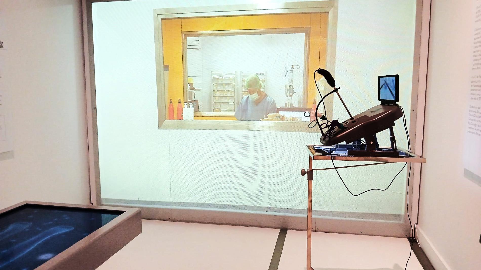 Vall d’Hebron celebra els 70 anys amb una exposició immersiva al Palau Robert | VHIR - Vall d ...